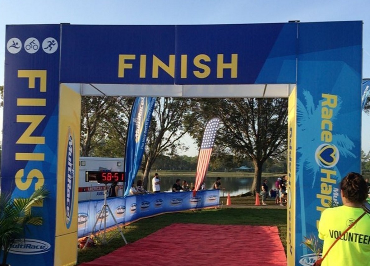 Bundle Tent Fencing Wind Flag Coroplast | Race Signage